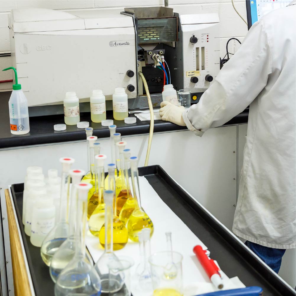 Trusted Analysis of Gold Silver & Platinum | Morris & Watson